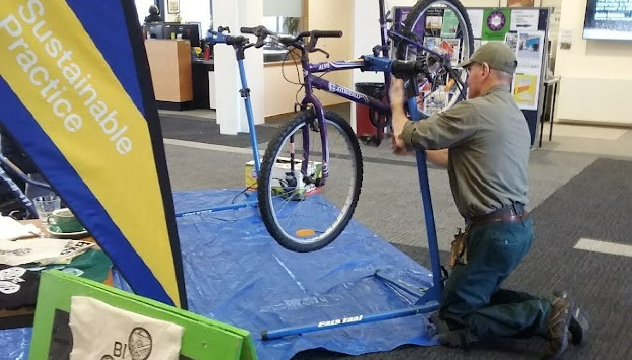 Free bike repair workshop in The Hub - Otago Polytechnic